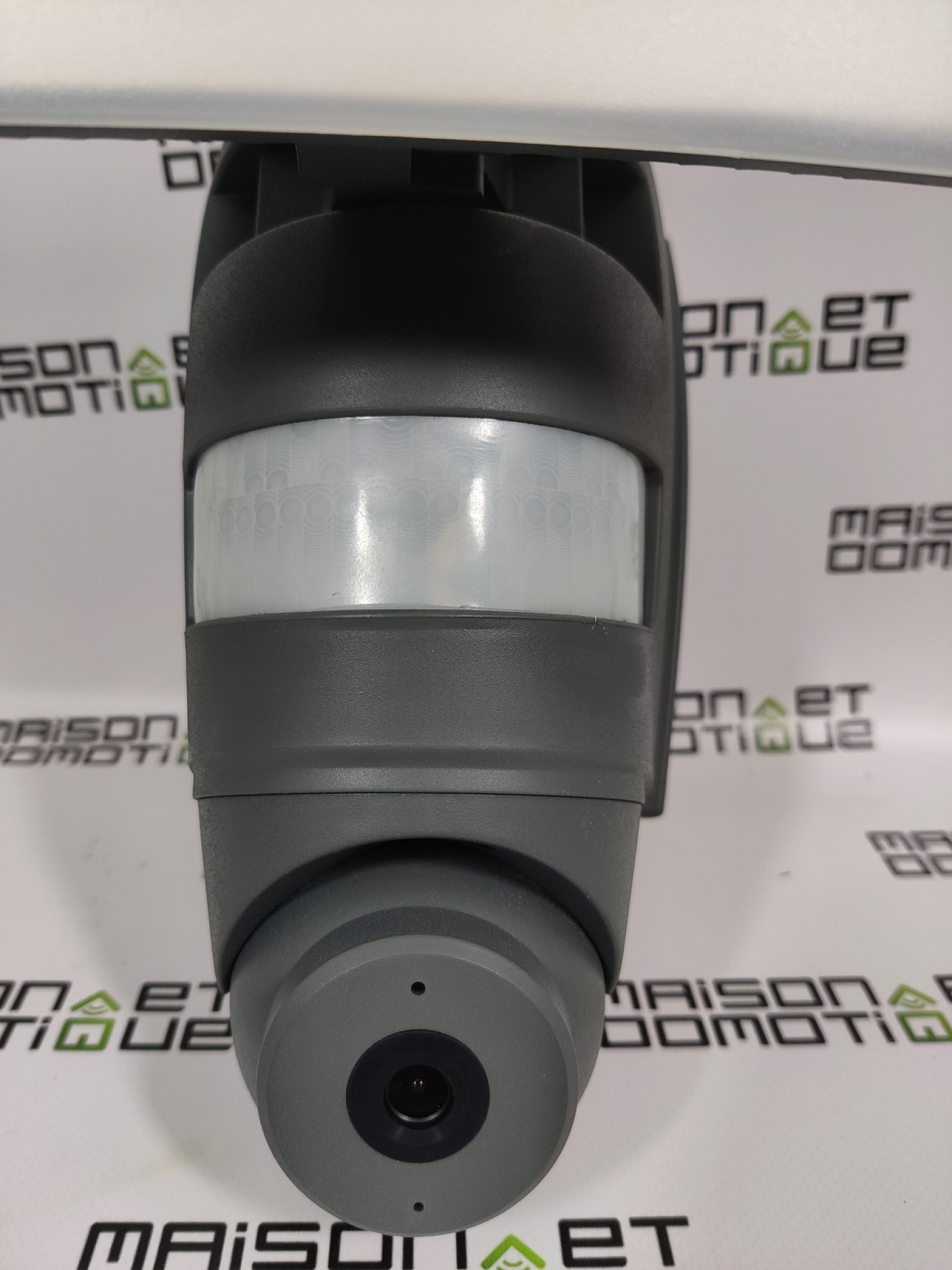 Ledvance Smart Flood Camera Wifi: une caméra de surveillance dissimulée ...