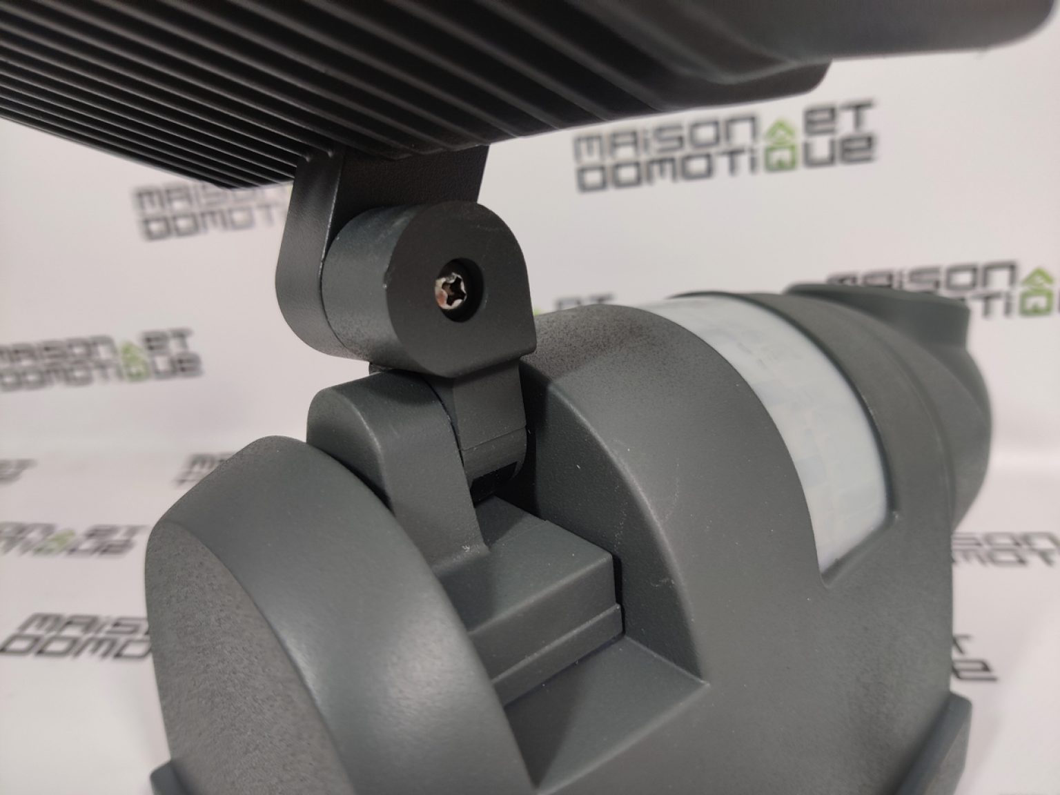 Ledvance Smart Flood Camera Wifi: une caméra de surveillance dissimulée ...