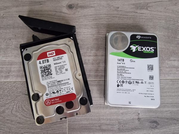 Synology NAS: How to replace a hard drive without losing data? (failure ...