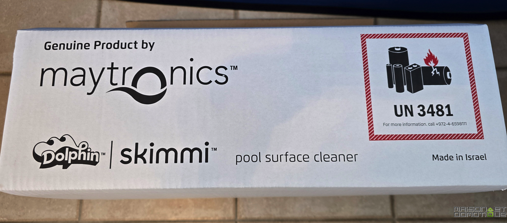 Test Maytronics Dolphin Skimmi : le robot solaire qui nettoie la ...