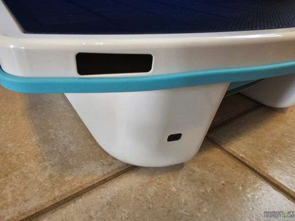 Test Maytronics Dolphin Skimmi : le robot solaire qui nettoie la ...