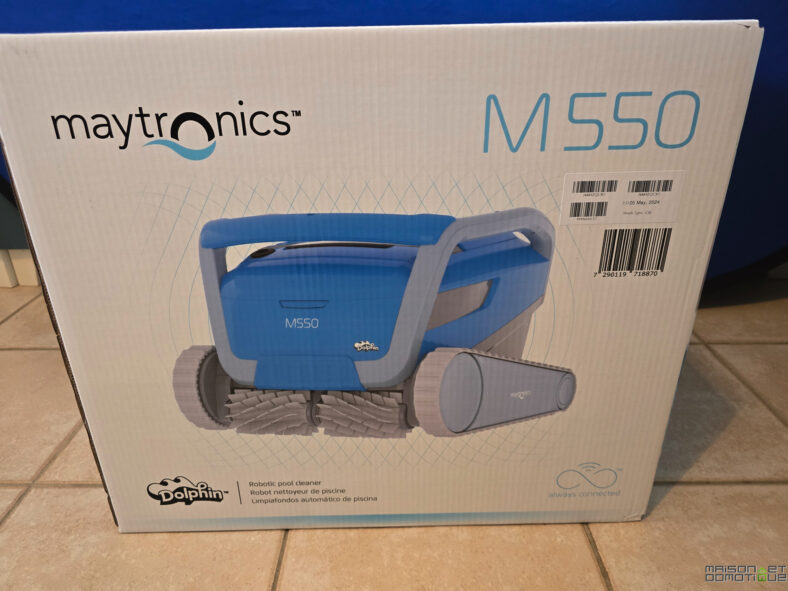 Test Maytronics Dolphin M550: the superhero of your pool! - Maison et ...