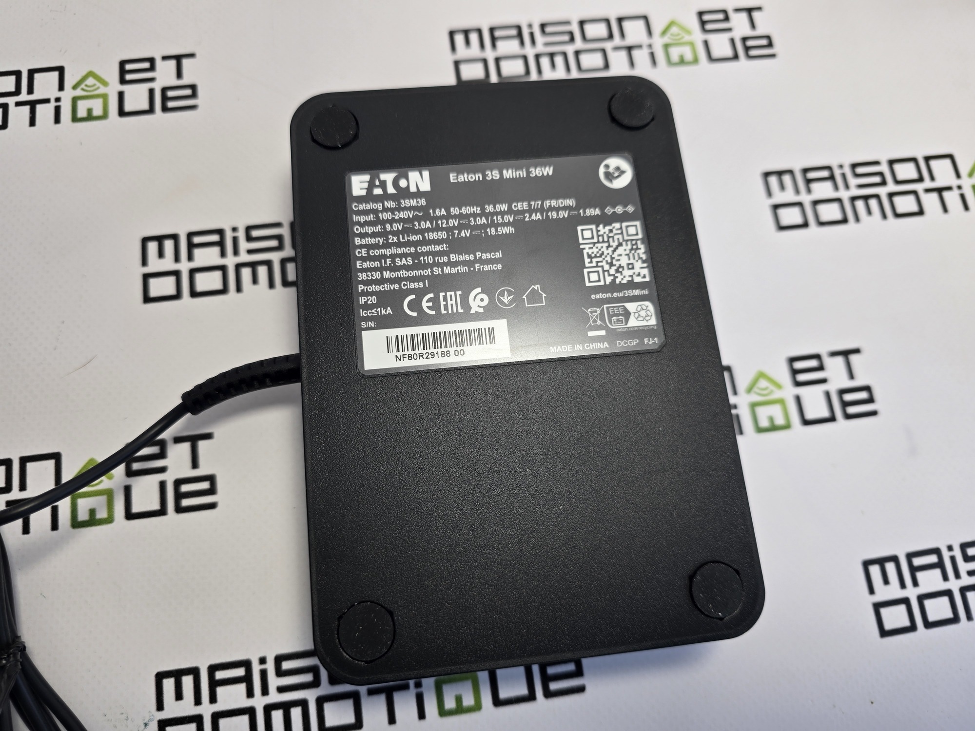 Test Eaton 3S Mini : L'onduleur de poche qui sauve votre box internet ...