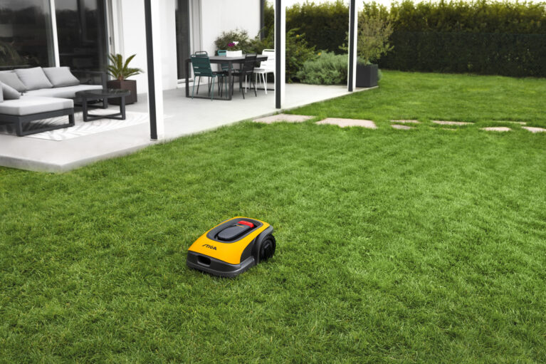STIGA unveils its 2025 range: lawn mowing robots that transform the ...