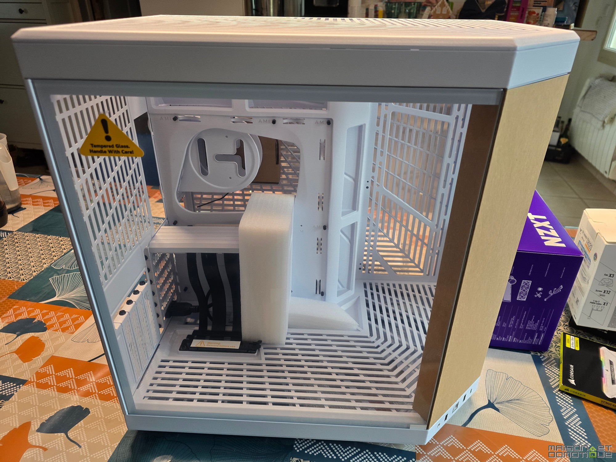 My new Gamer setup based on the Hyte Y70 Touch and NZXT Kraken Elite ...