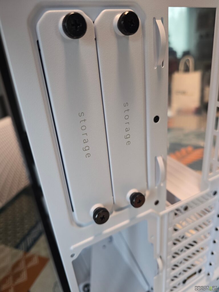 My new Gamer setup based on the Hyte Y70 Touch and NZXT Kraken Elite ...