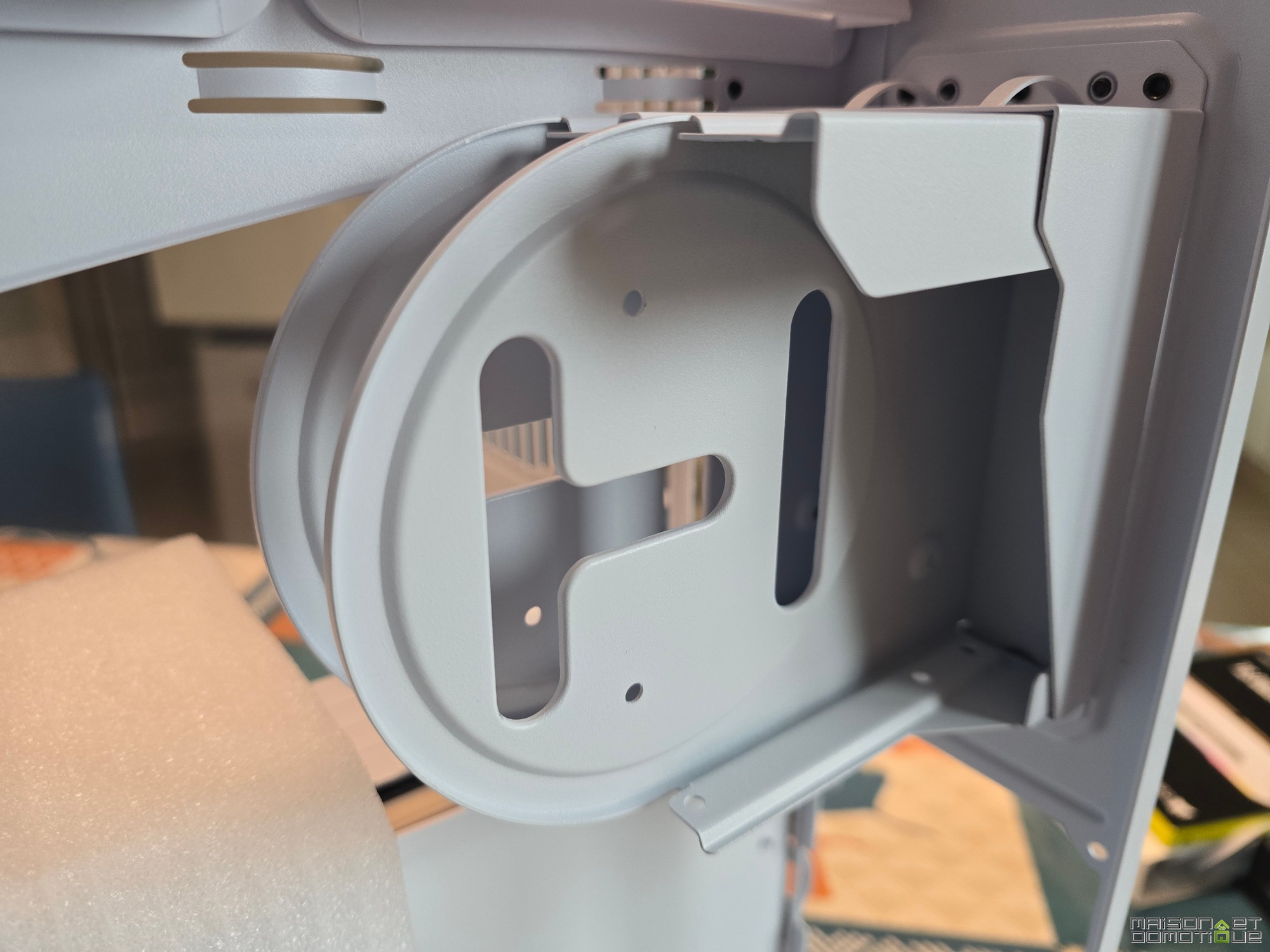 My new Gamer setup based on the Hyte Y70 Touch and NZXT Kraken Elite ...