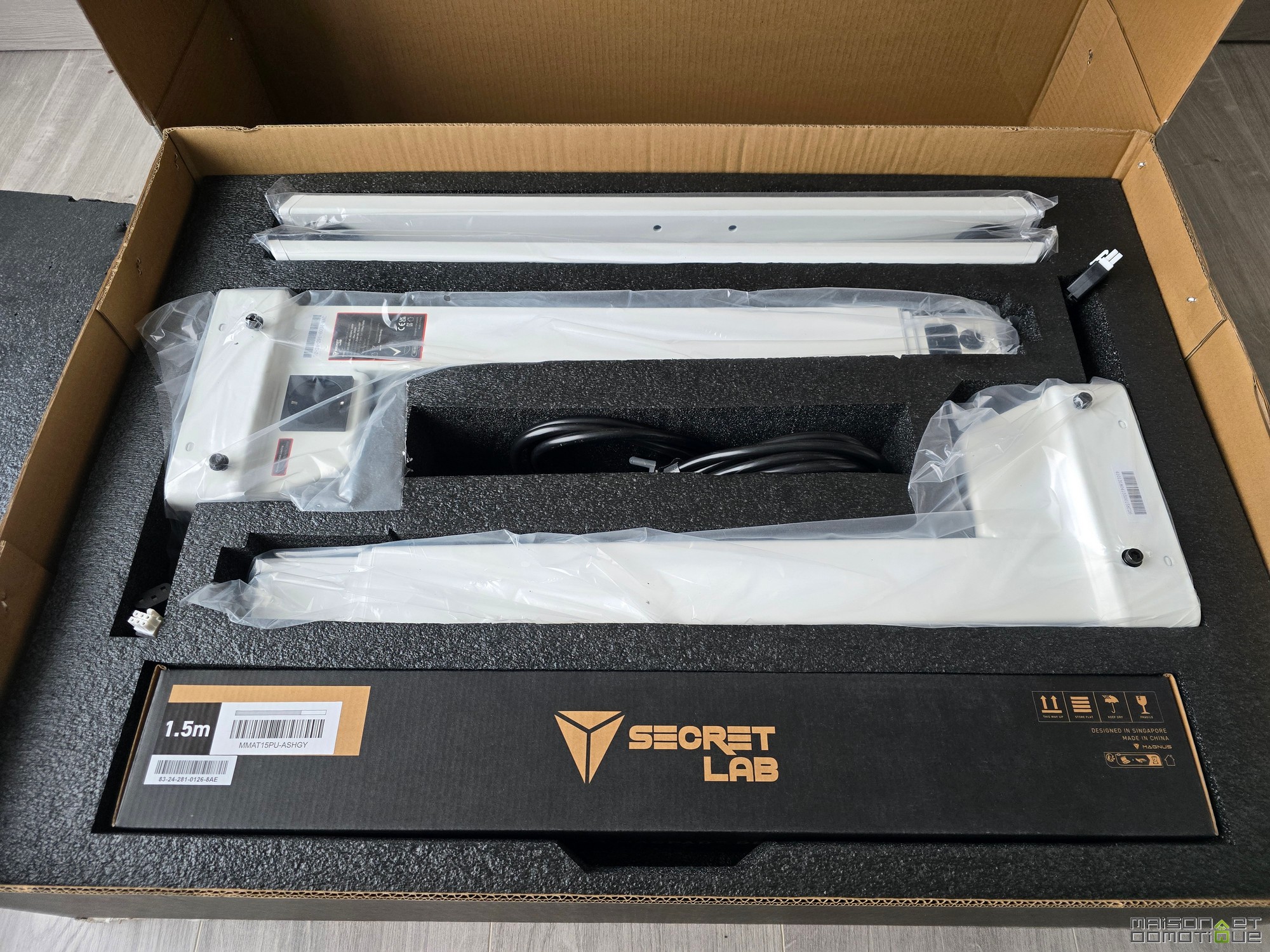 Test SecretLab Magnus Pro : La scrivania motorizzata di alta gamma che ...