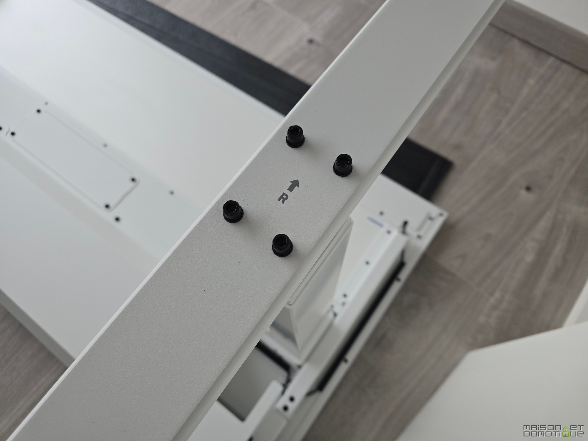 Test SecretLab Magnus Pro : La scrivania motorizzata di alta gamma che ...